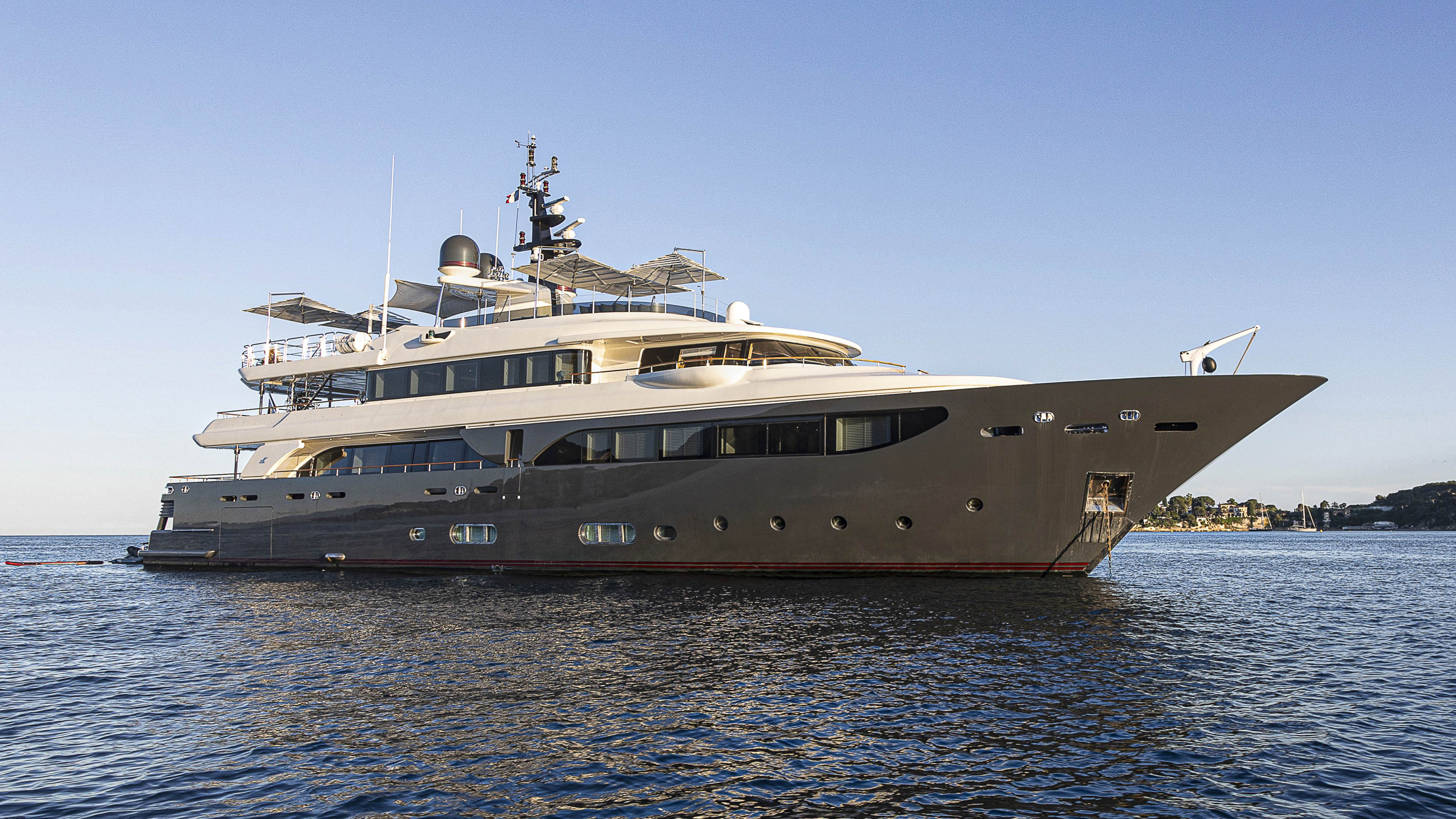 Yacht Cloud | Charter LADY TRUDY: A Luxurious 42.60m CRN Ancona Superyacht Experience